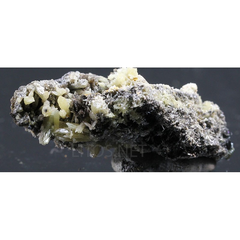 Mimetita mineral