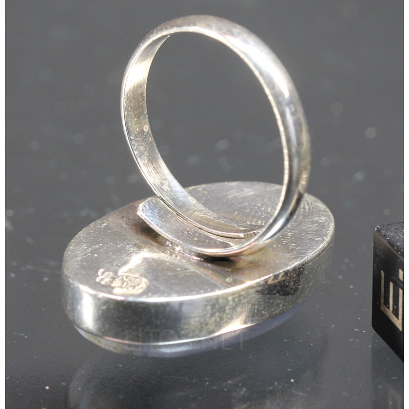 Anillo de calcedonia azul