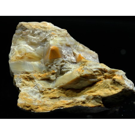Opalo mineral
