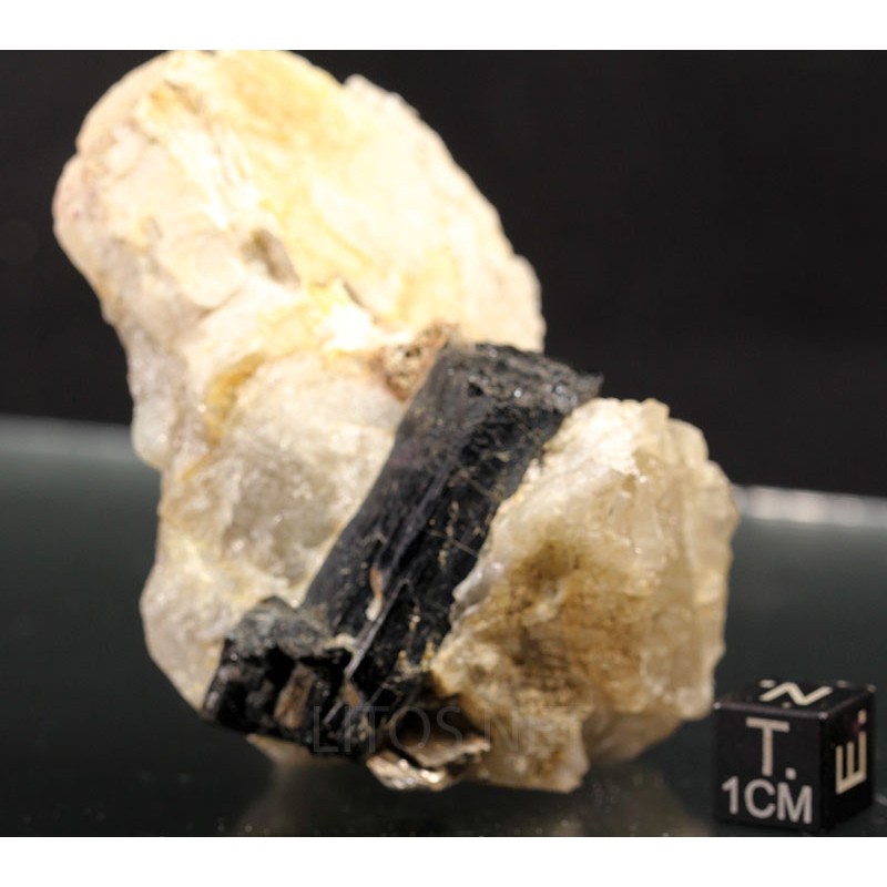 Mineral turmalina chorlo X2910 - Litos